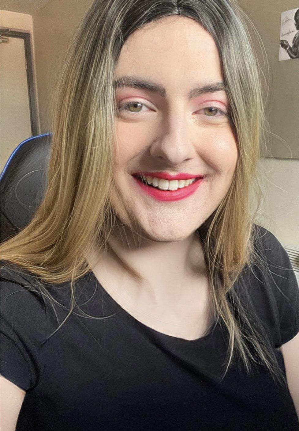 How do I look? | Scrolller