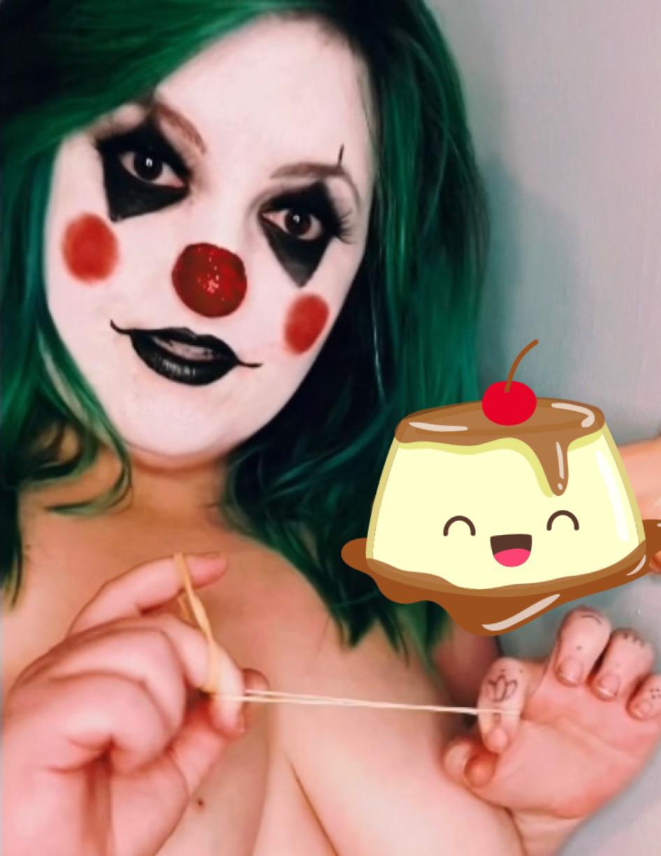 How do you make a juggler laugh? | Scrolller