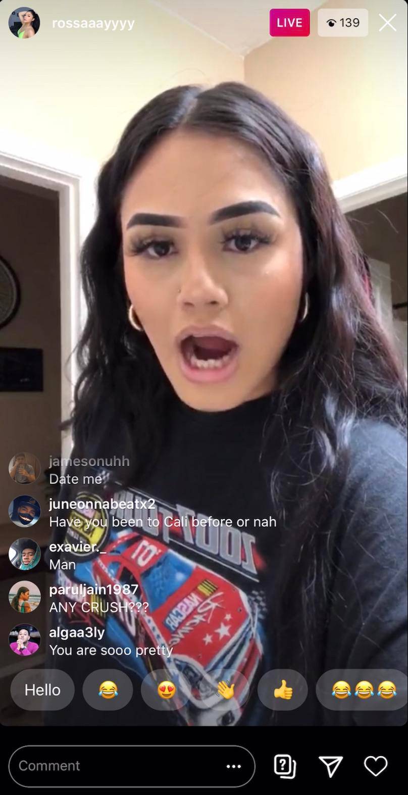 How her bottom teeth looking w all that yapping 😓 and yes she checks reddit often 😂 💀 | Scrolller