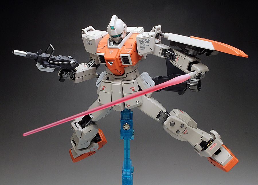 How is the effect on this beam saber achieved? | Scrolller