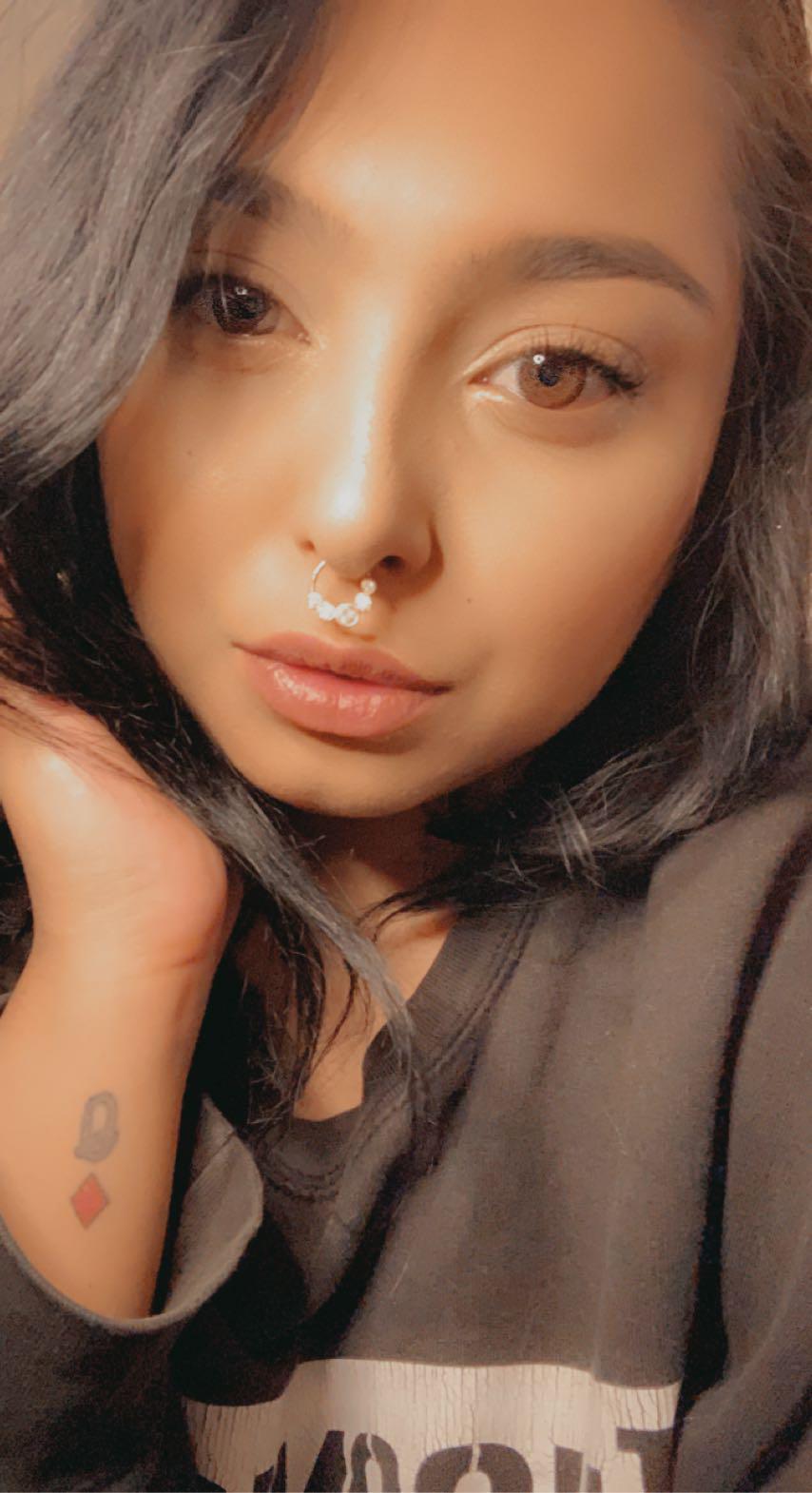 How is your day X (f) (27) | Scrolller