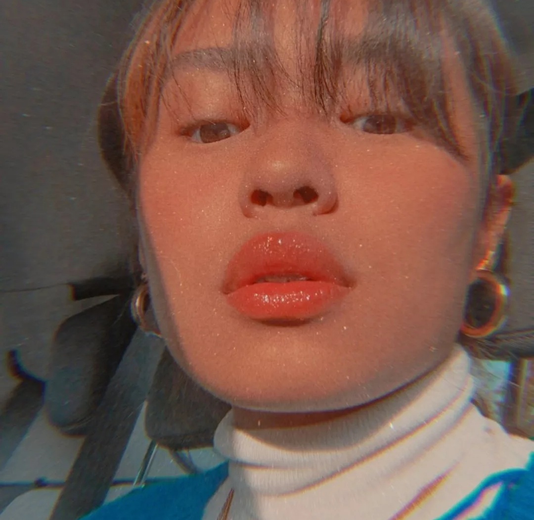 Am I staring through Ur soul?? | Scrolller