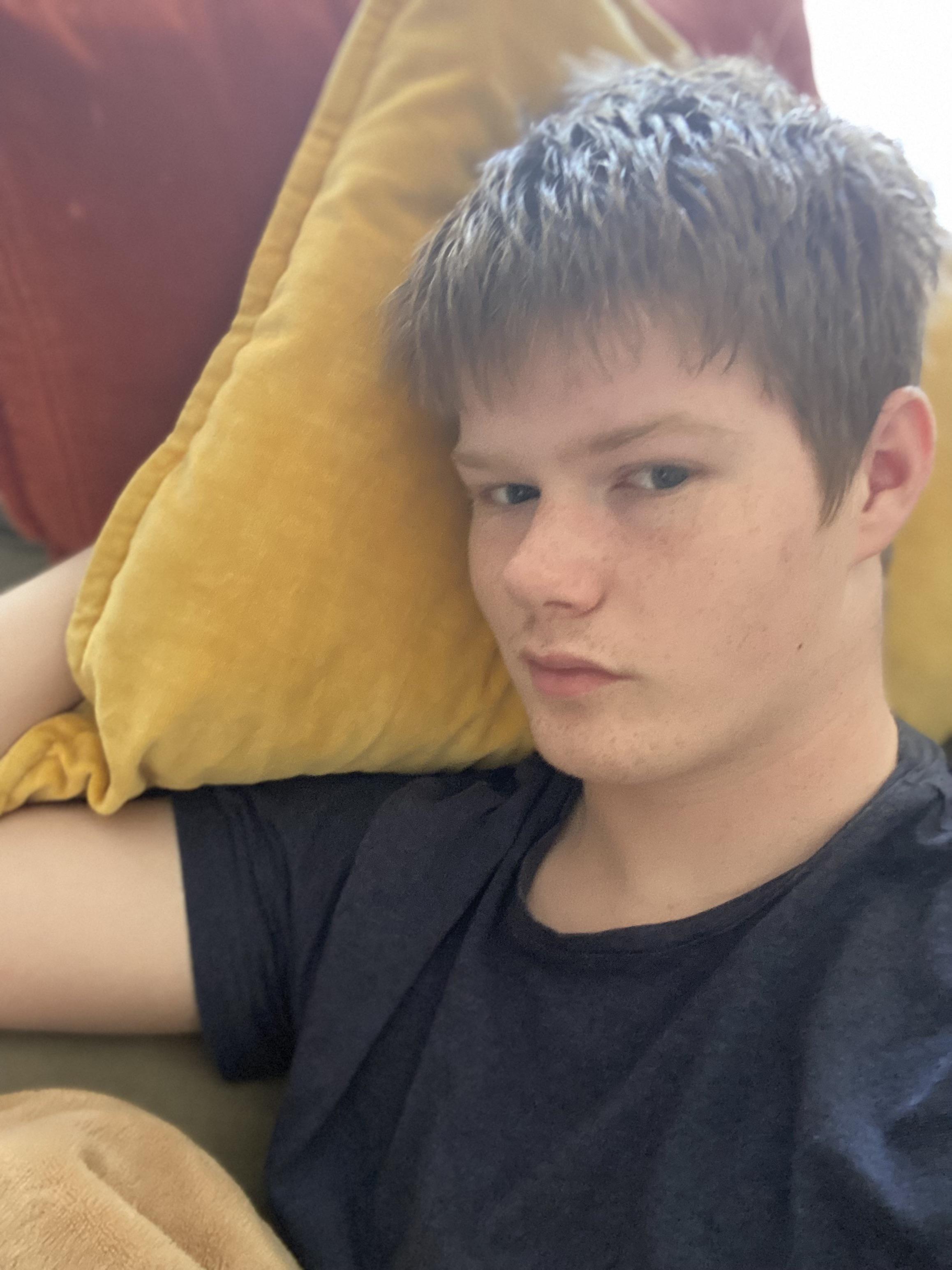 How’s everyone doing? | Scrolller