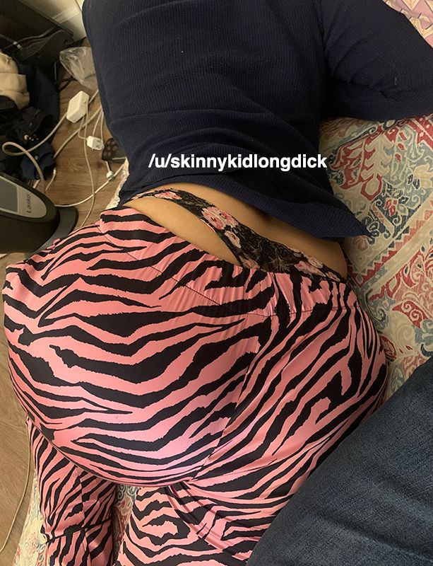 how she fell asleep next to me | Scrolller