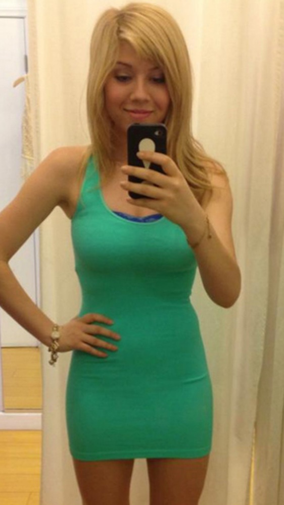 How Should Our Double Team of Jennette McCurdy Begin? | Scrolller