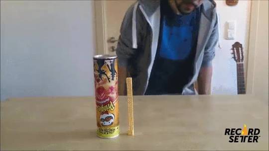 How to use Pringles container to arrange dice! | Scrolller