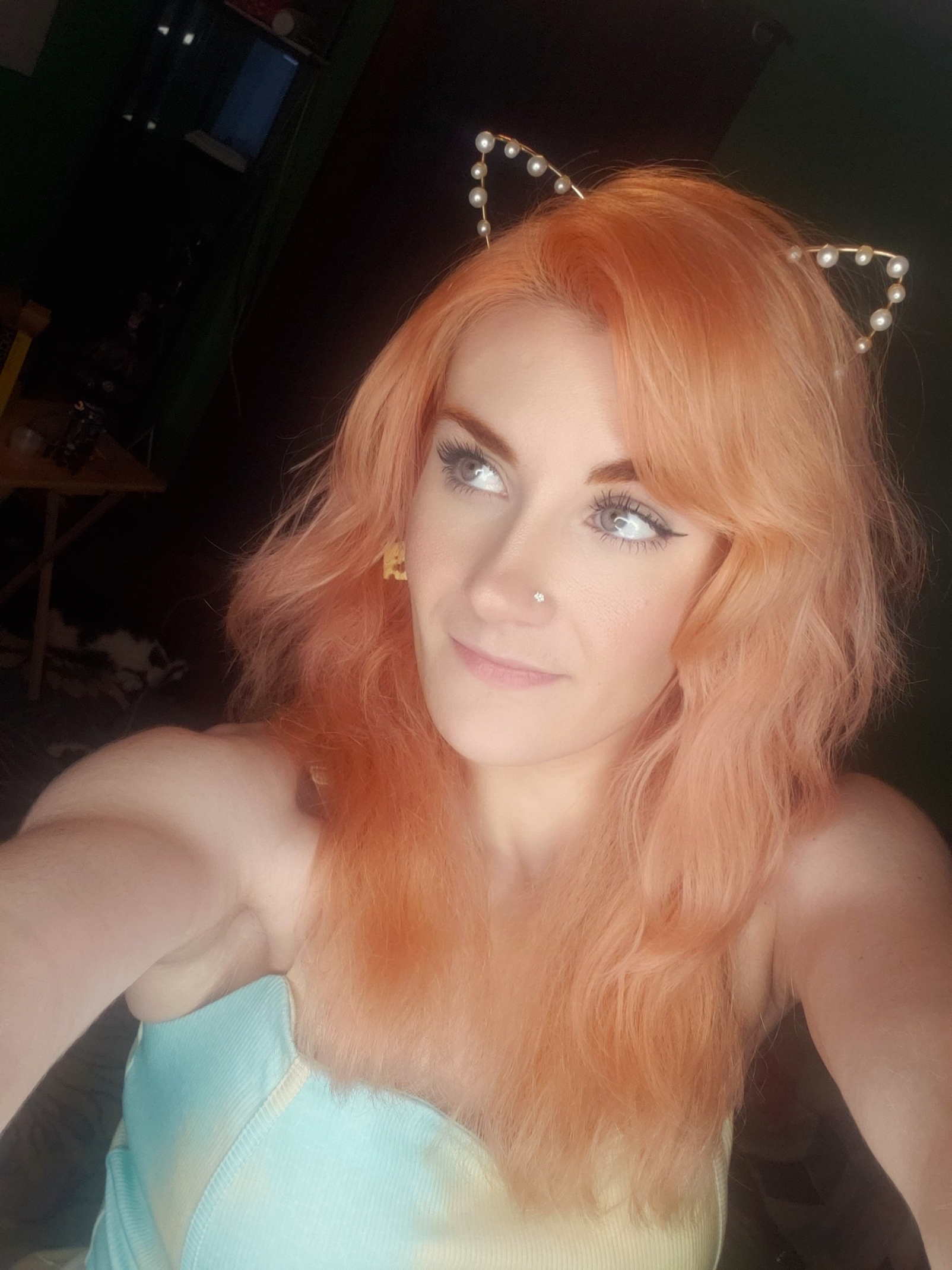 How would you describe this color? | Scrolller