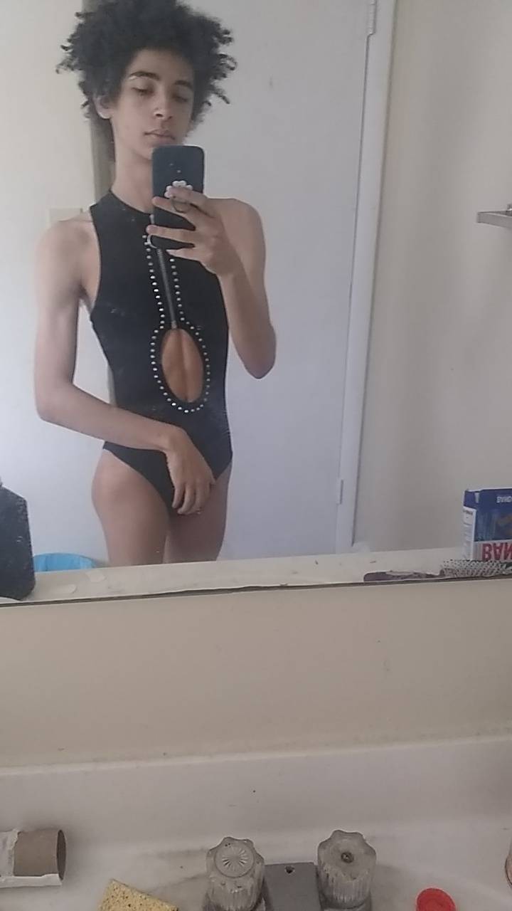 How's the bodysuit looking? | Scrolller