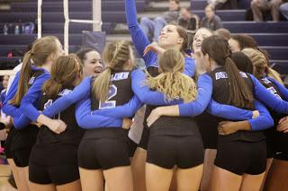 Huddle Up | Scrolller