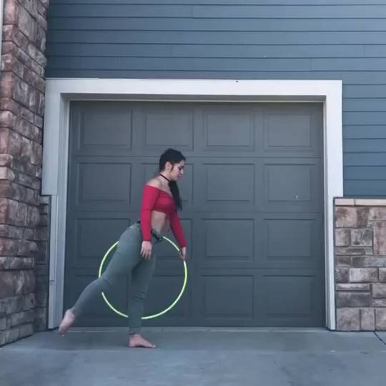 Hula hoop skills | Scrolller