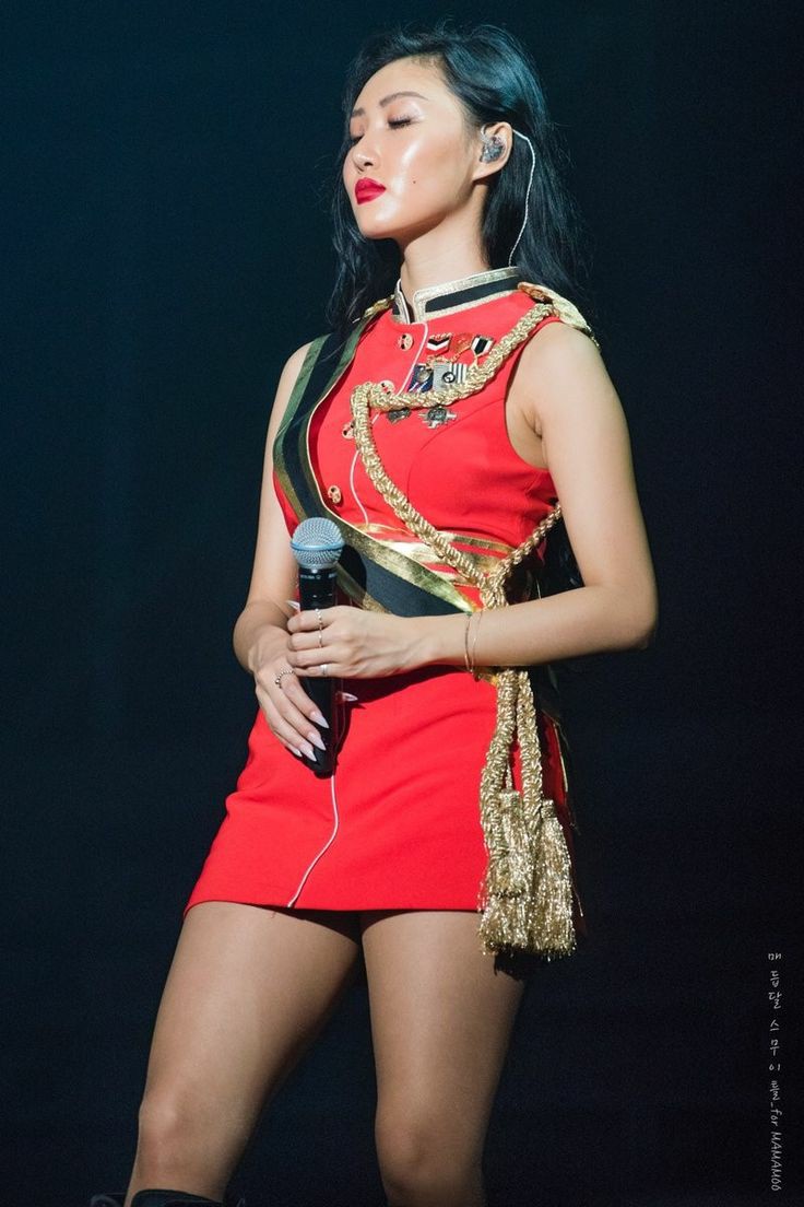 Hwasa | Scrolller