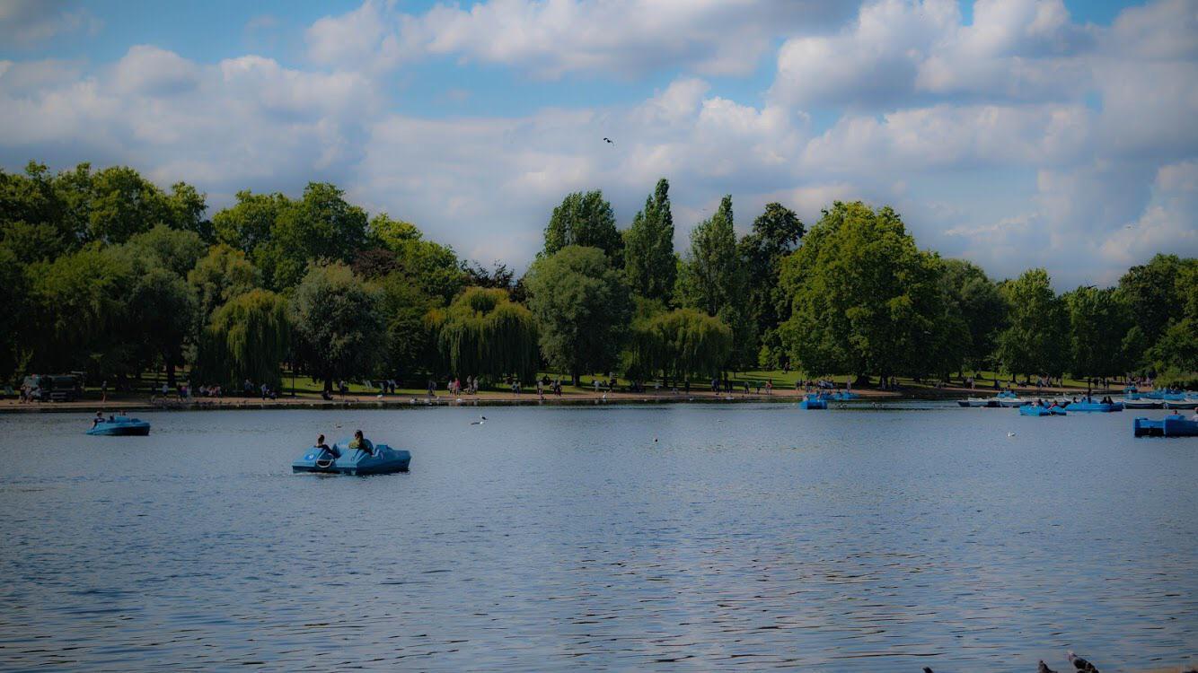 Hyde Park // @GeoffreyDabner | Scrolller