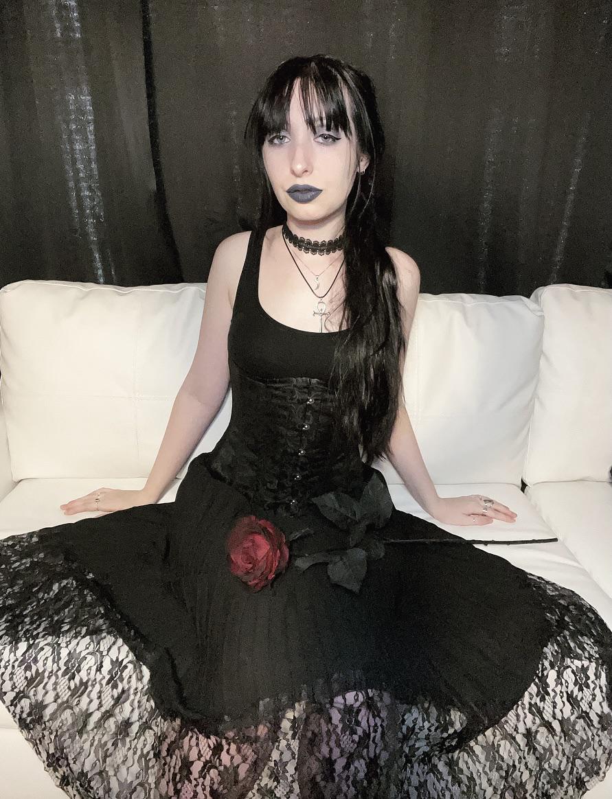 I bought my first real corset finally! | Scrolller