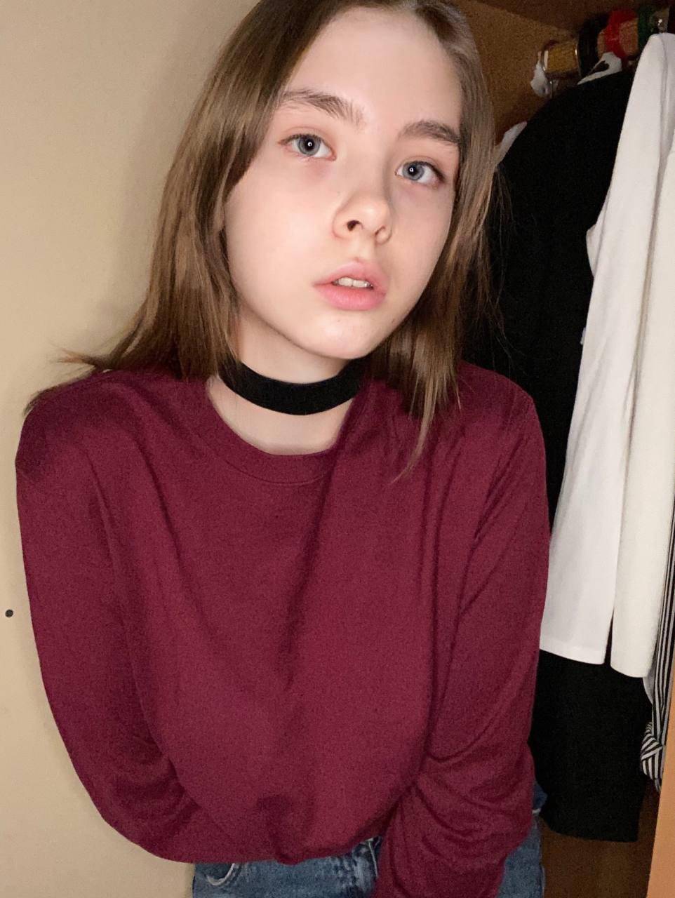 I bring greetings from the wardrobe👀 | Scrolller