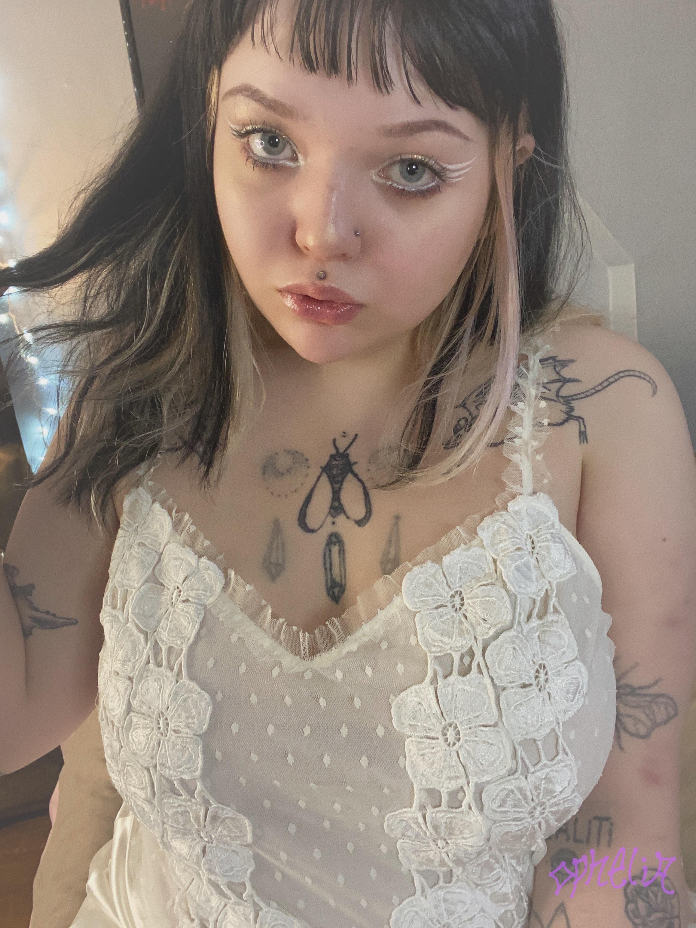 i can be your angel | Scrolller