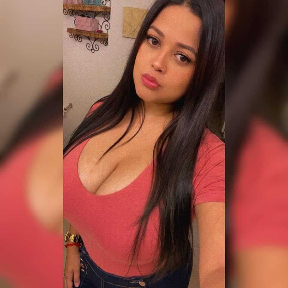 I can feel my dick in between those | Scrolller