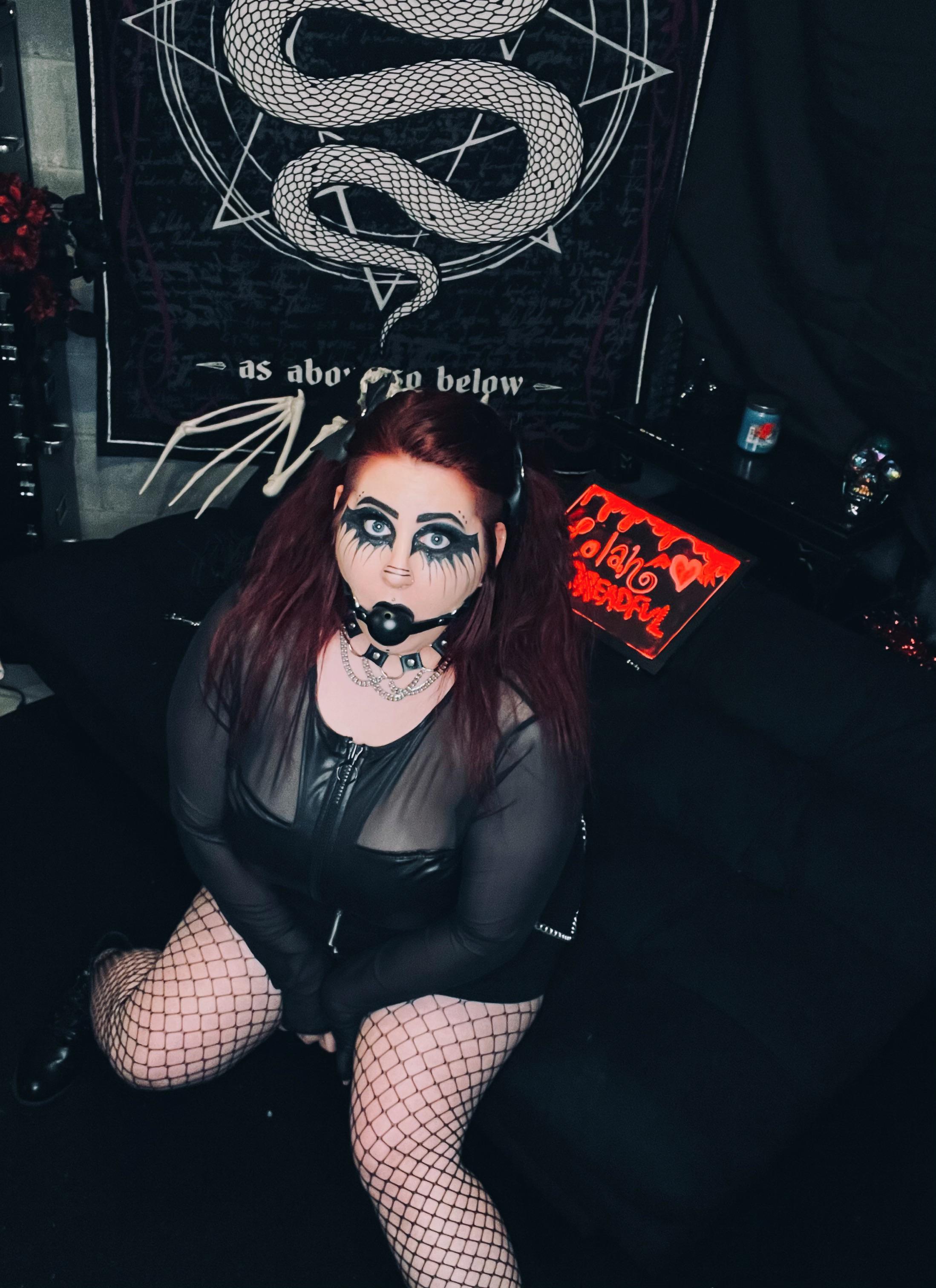 Yes, Master? | Scrolller