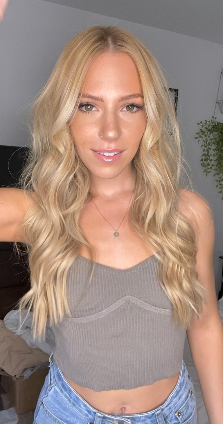 I can’t tell if they’re green or hazel here, what do you think? | Scrolller