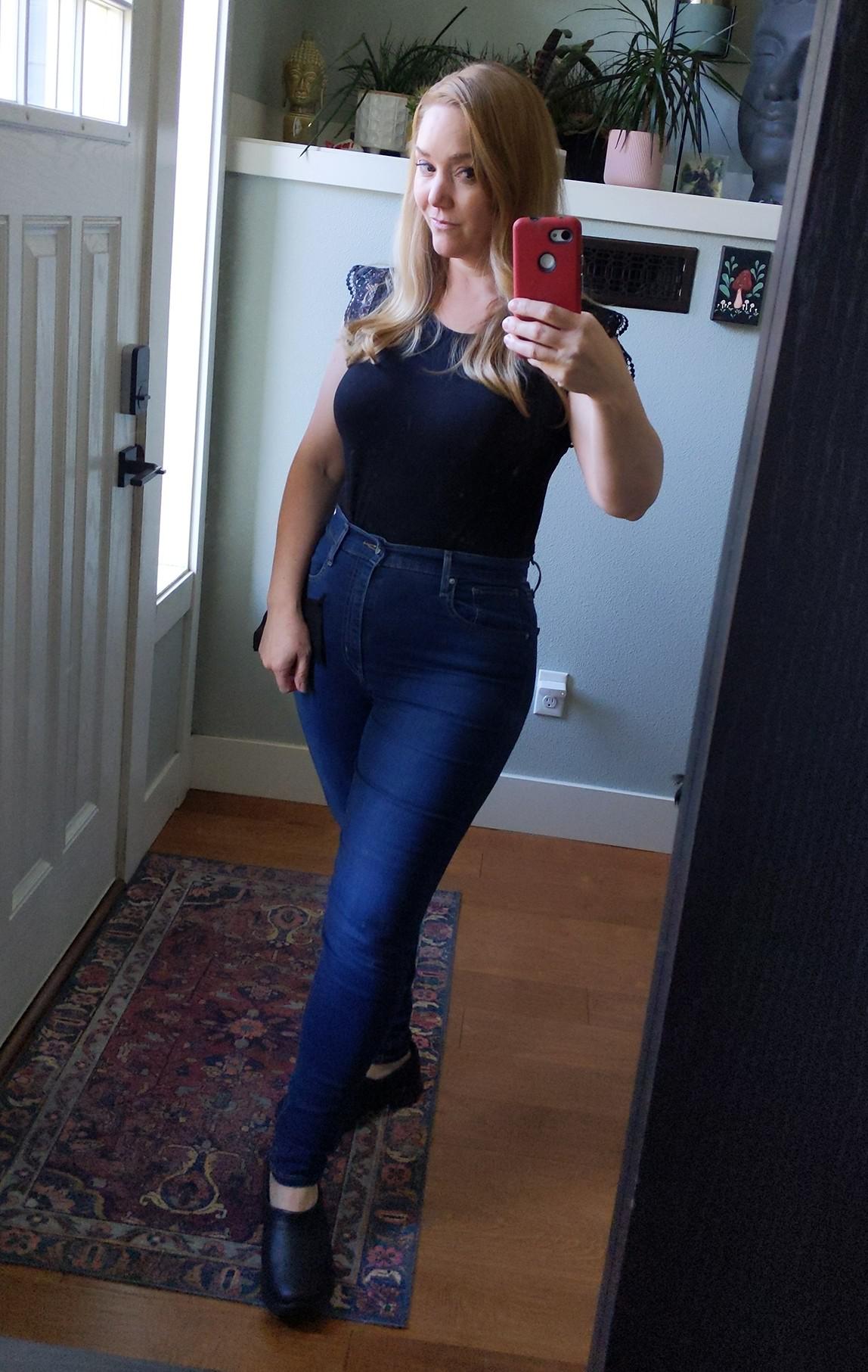 I can't believe it's Monday already! At least I feel cute ☺️ | Scrolller