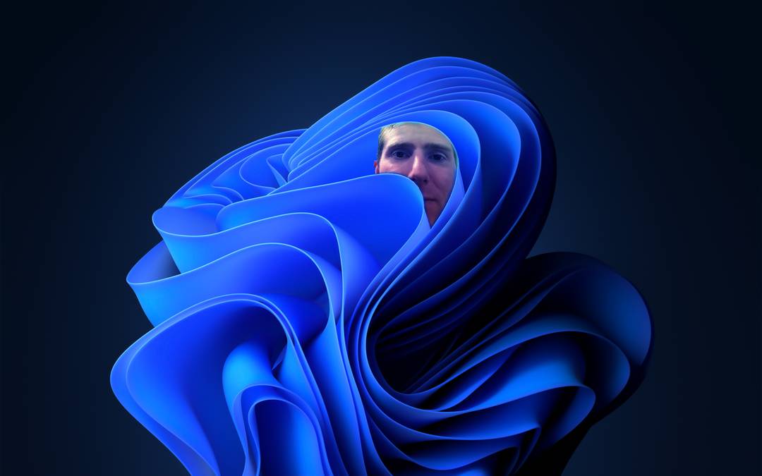 I combined both the color banding removal and Linus wallpaper (don't look too hard) | Scrolller