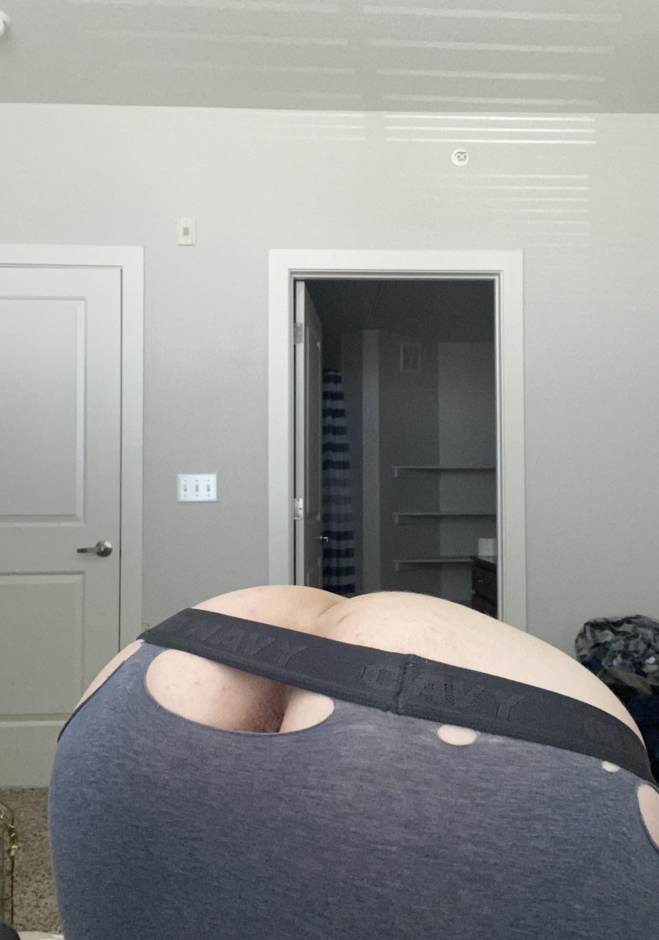 I dropped something | Scrolller