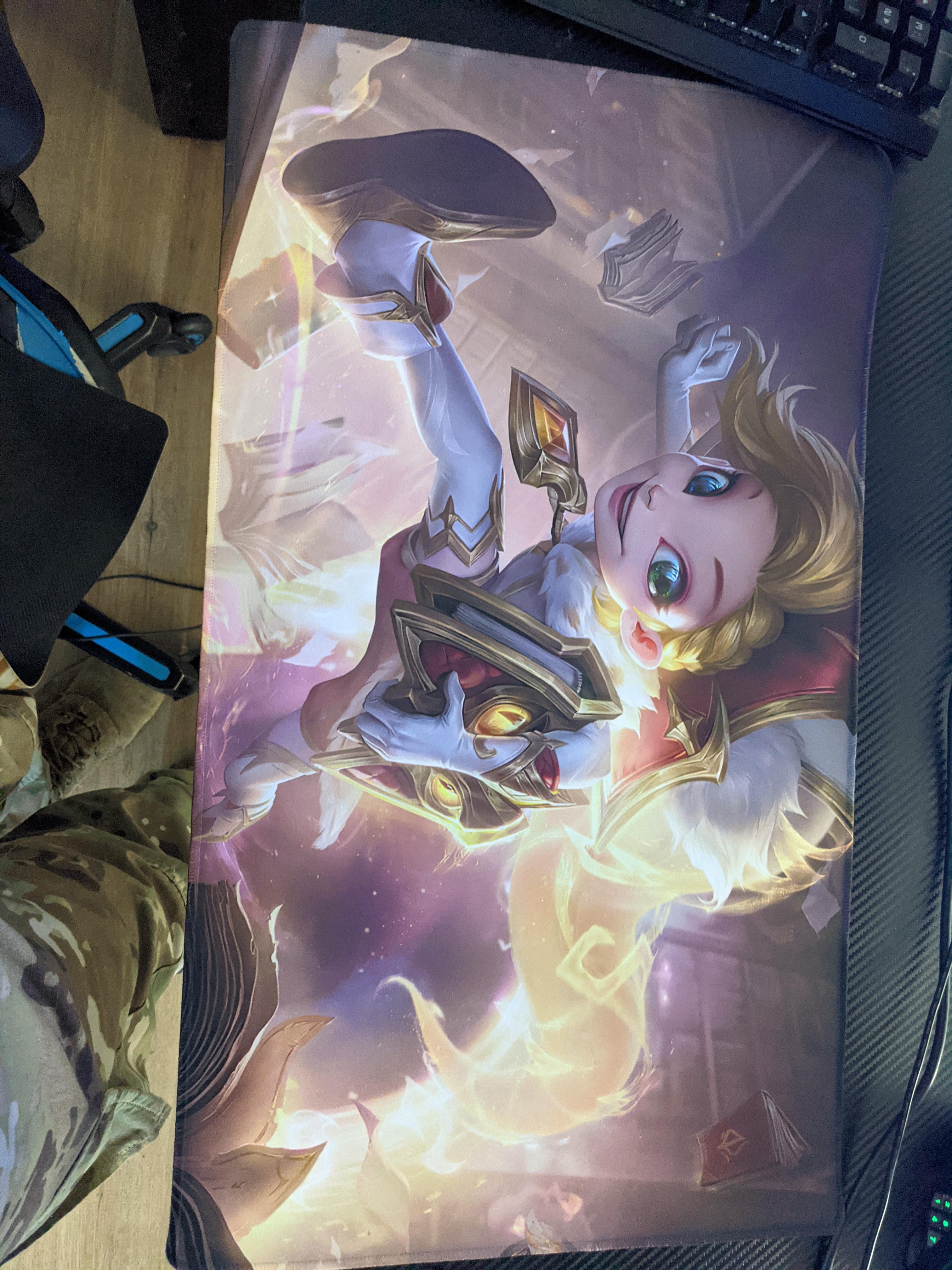I got a new mouse pad | Scrolller
