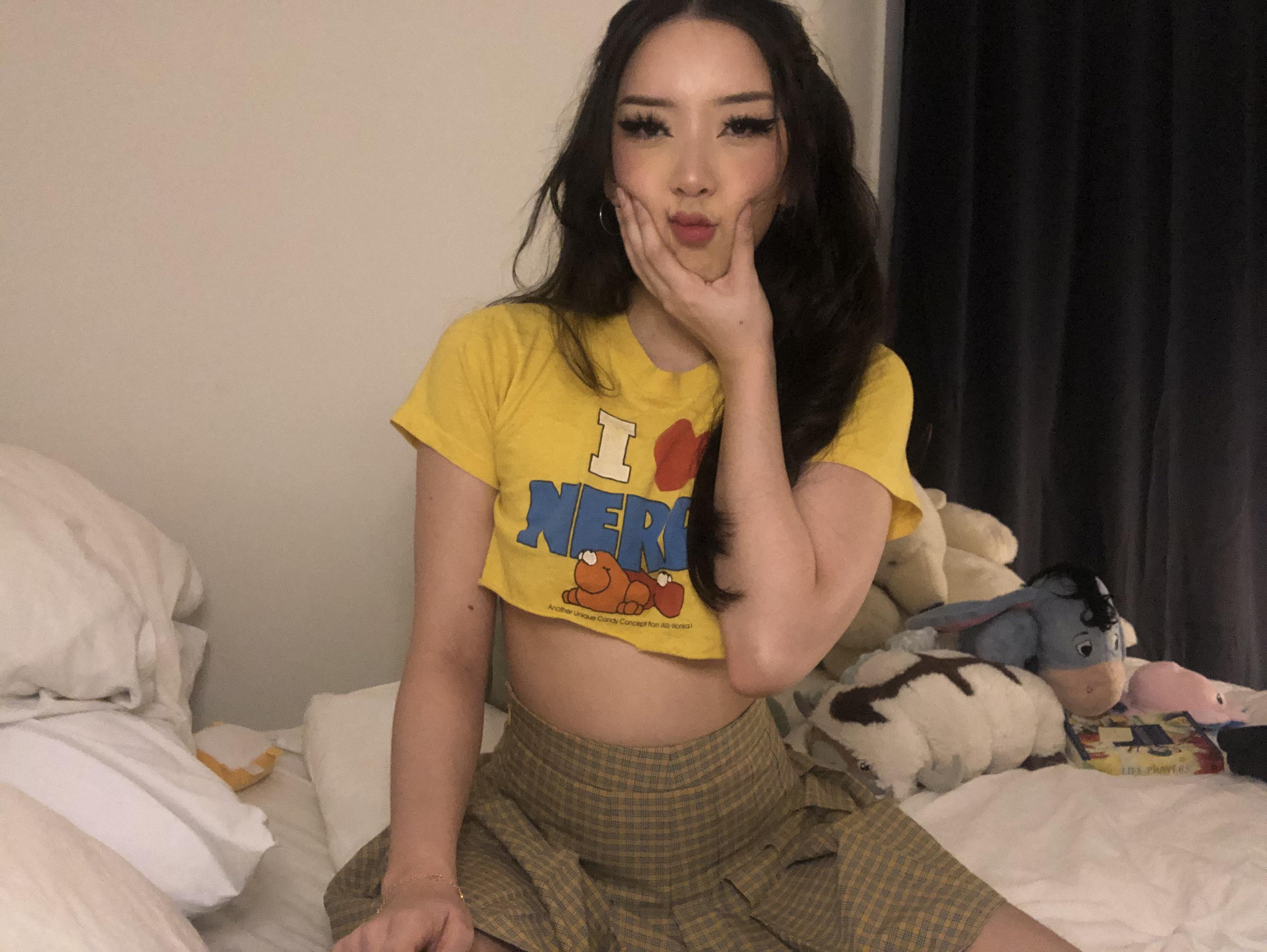 i got really squishy cheeks don’t tell anyone | Scrolller