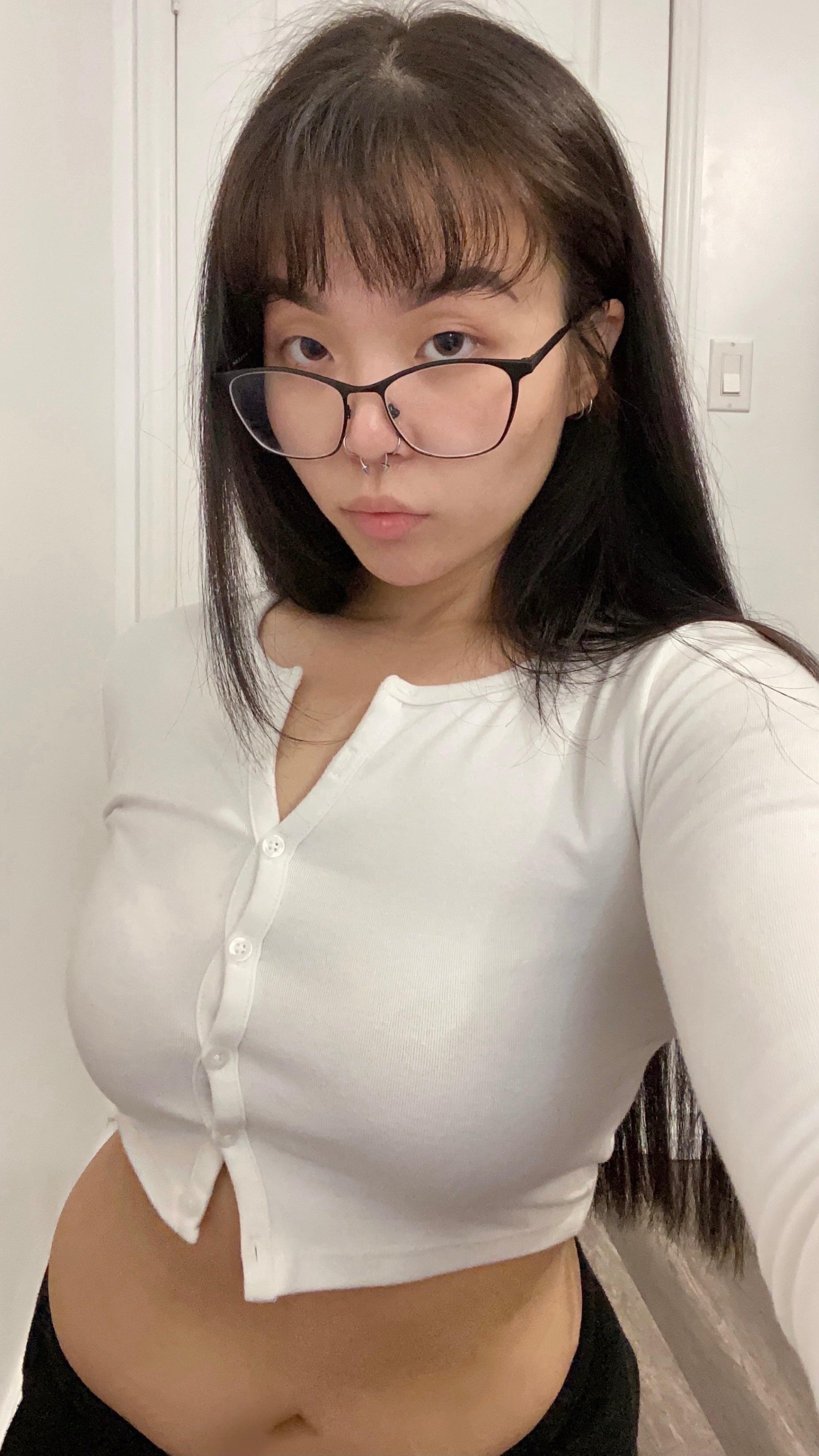 i got some new specs 🤓 (24f) | Scrolller