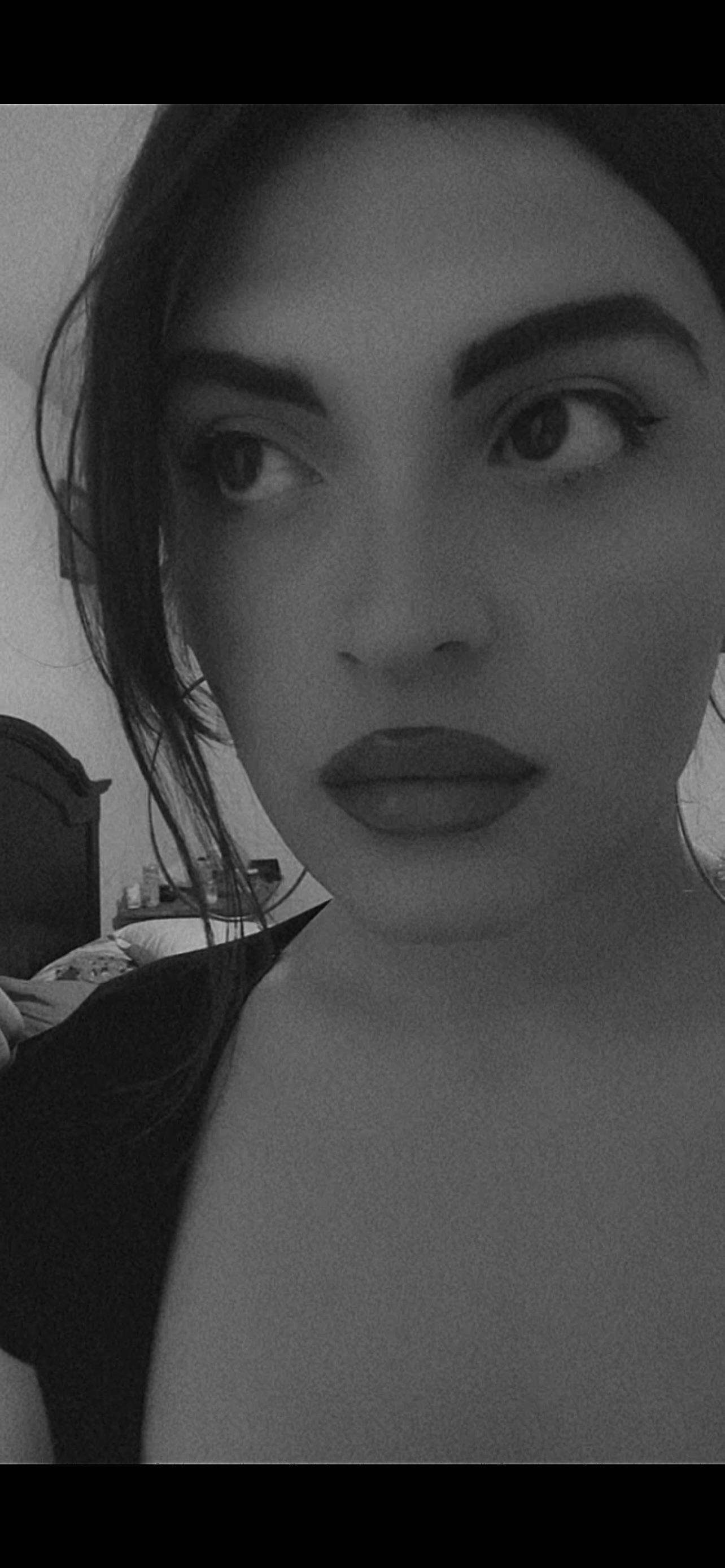 I have the hardest time overdrawing my lips. Any tips? | Scrolller