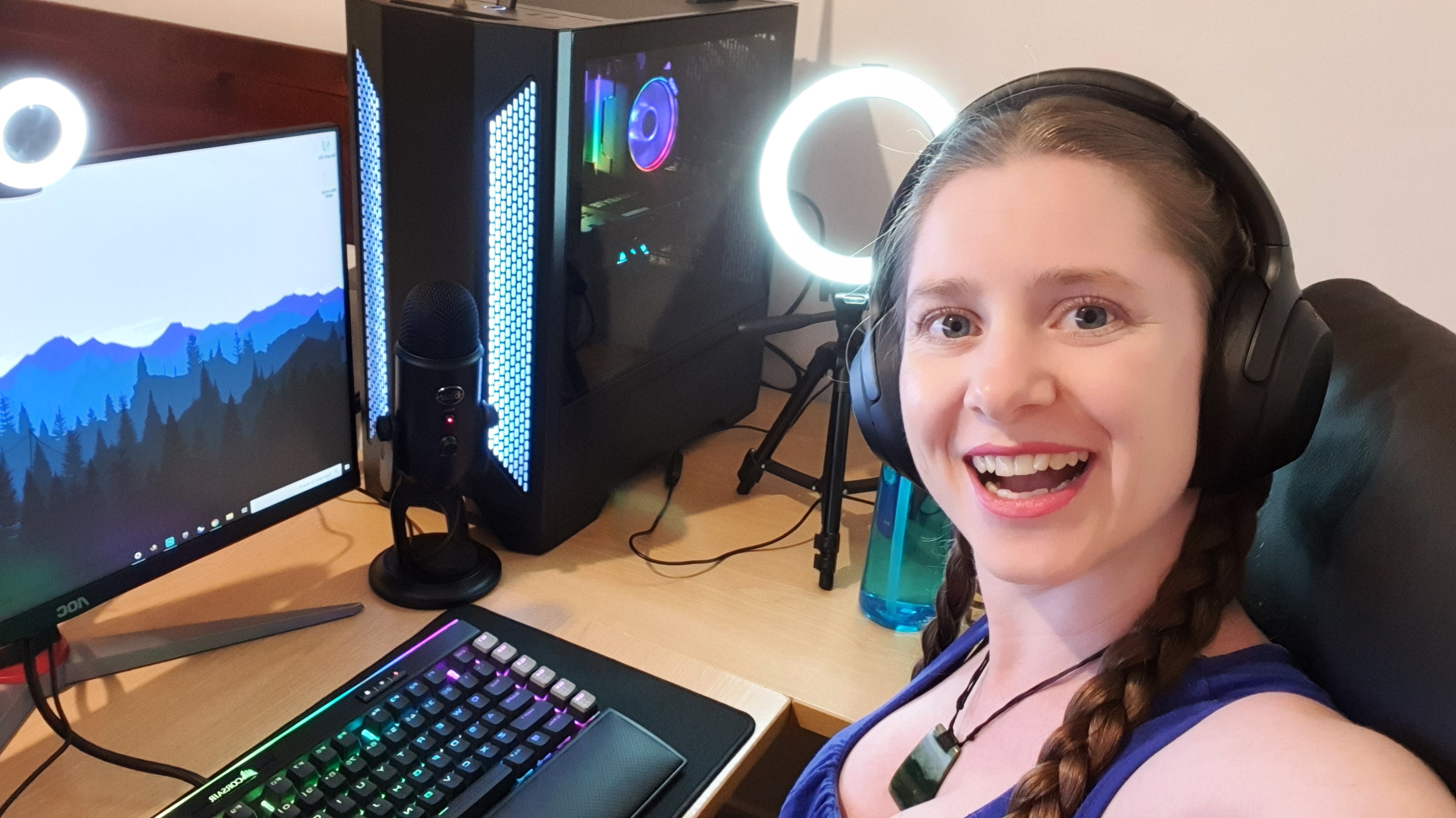 I heard we are doing setup pics! Started on a laptop now I'm here! | Scrolller