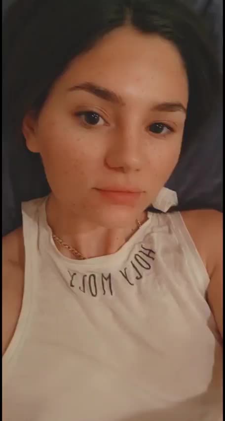 i hope my gif helps you up;)💕 | Scrolller