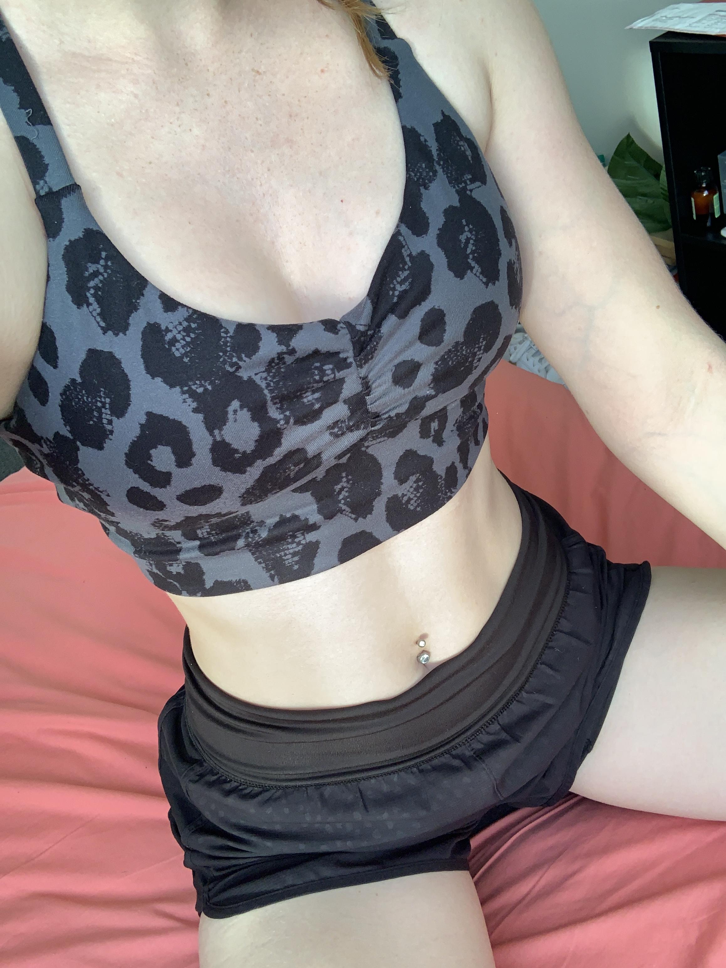 This outfit looks pretty innocent... | Scrolller