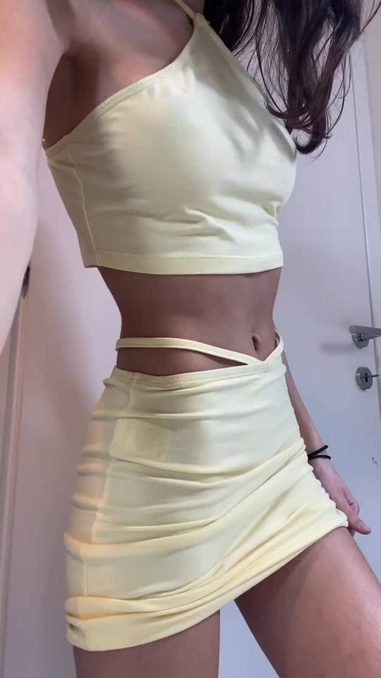 I hope you enjoy perky butts! | Scrolller