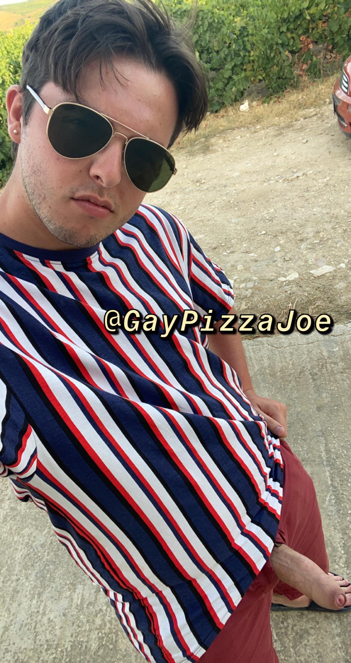 I just can’t not get my dick out when I am out of the house | Scrolller