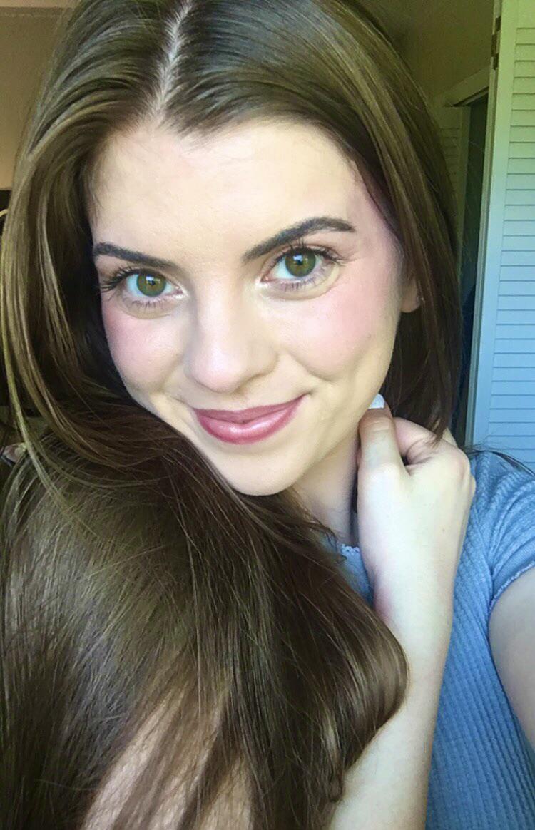 Big hazel eyes | Scrolller