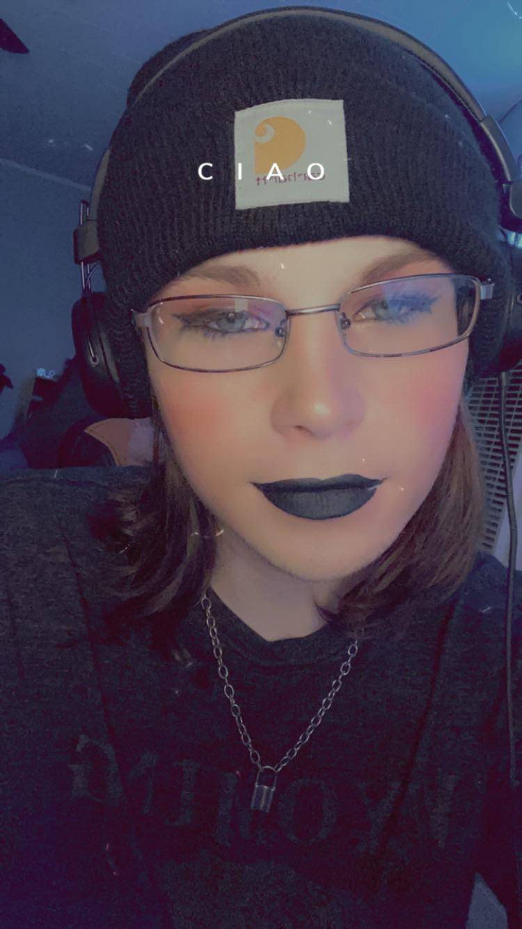 I just flipped a switch😈 | Scrolller