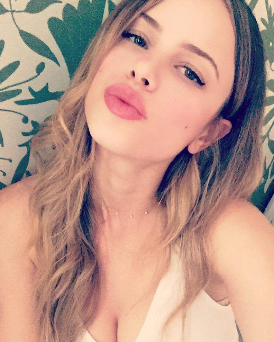 Halston Sage | Scrolller