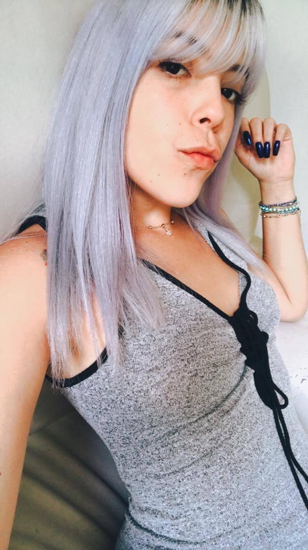 I leave you a kiss here ️ | Scrolller