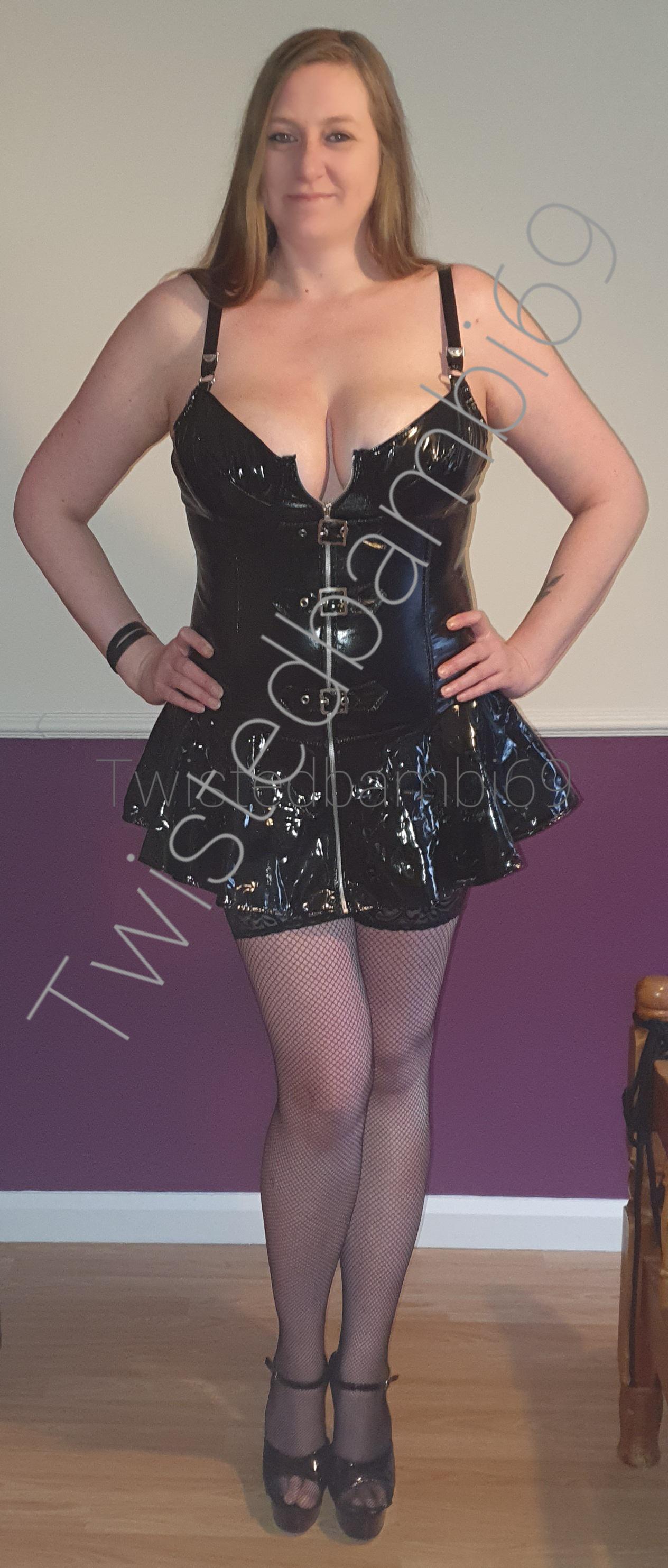 [F] All dressed up and no place to go 😞 | Scrolller