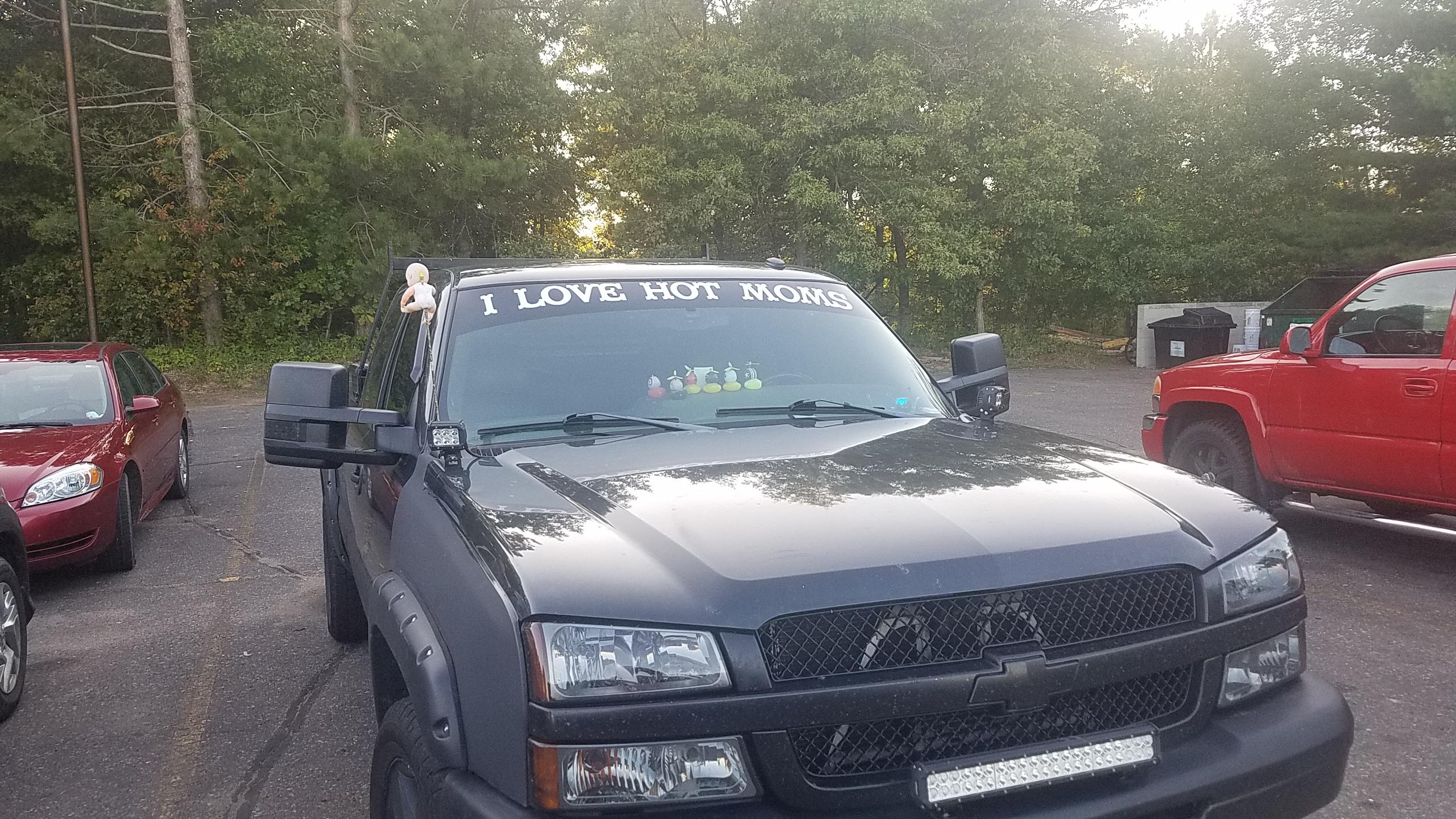 I Love Hot Moms Scrolller