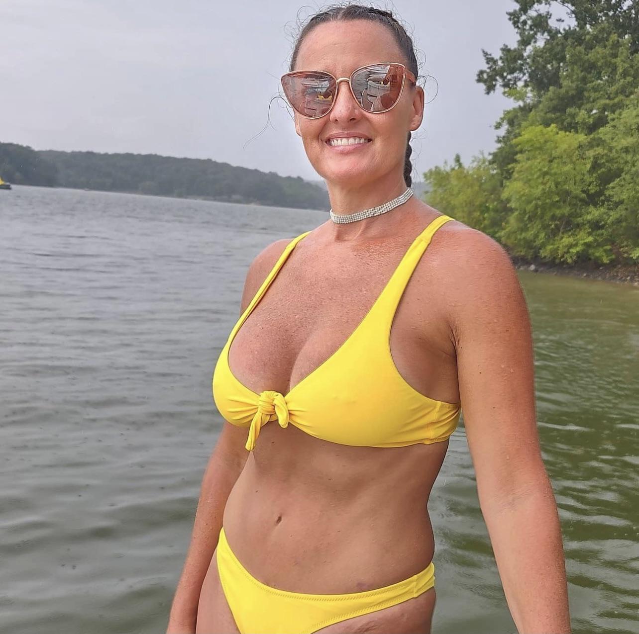 I love older women. I want one to use me. | Scrolller