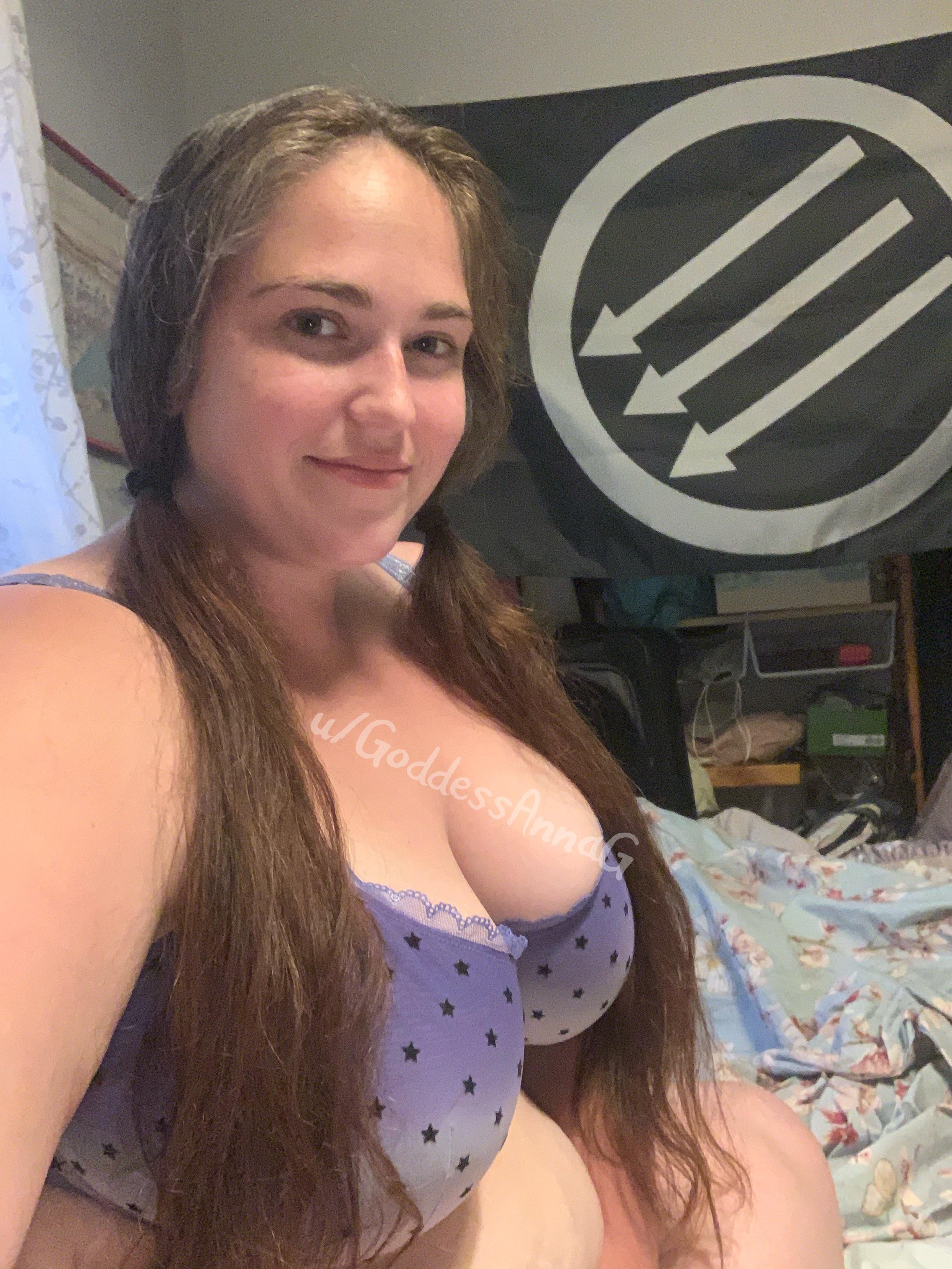 I love this bra with no panties 😈 34F | Scrolller