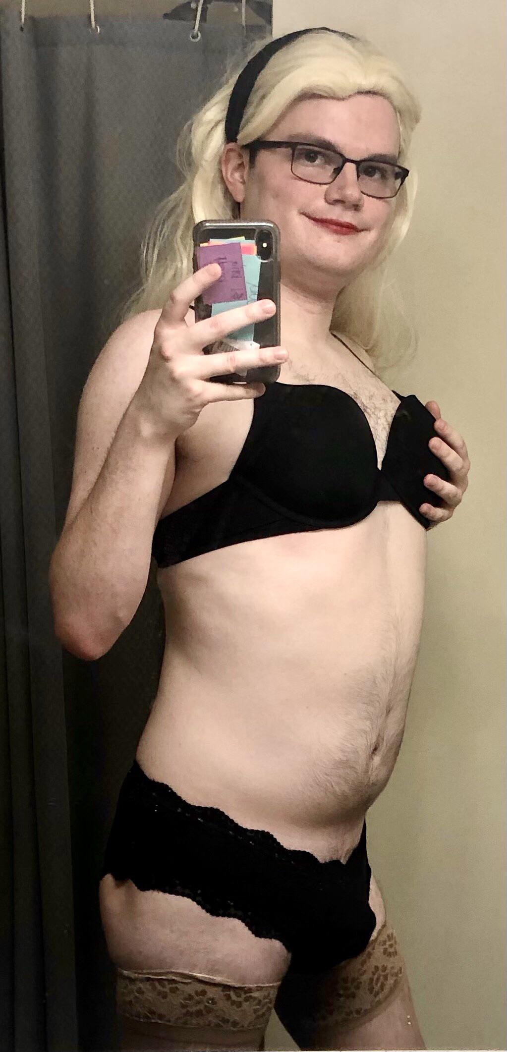 I love wearing these! | Scrolller