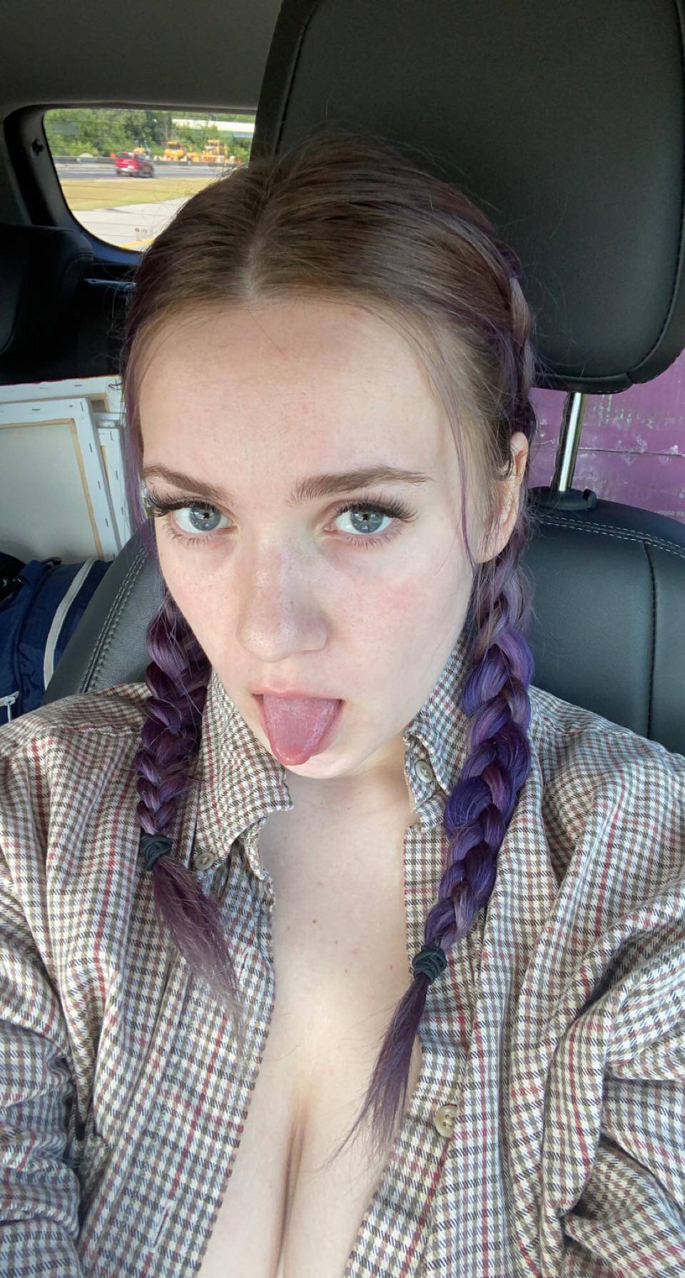 I’m ready for a huge load in my mouth right now! | Scrolller