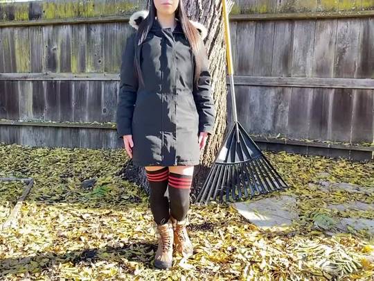 I’m wearing my favourite outfit under my winter jacket [OC] | Scrolller