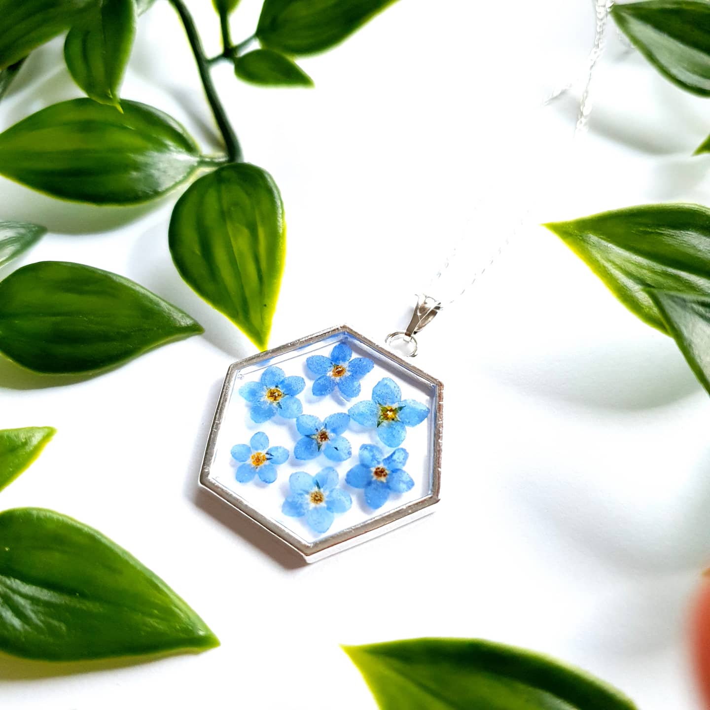 I made a forget-me-not hexagonal pendant 💙 | Scrolller
