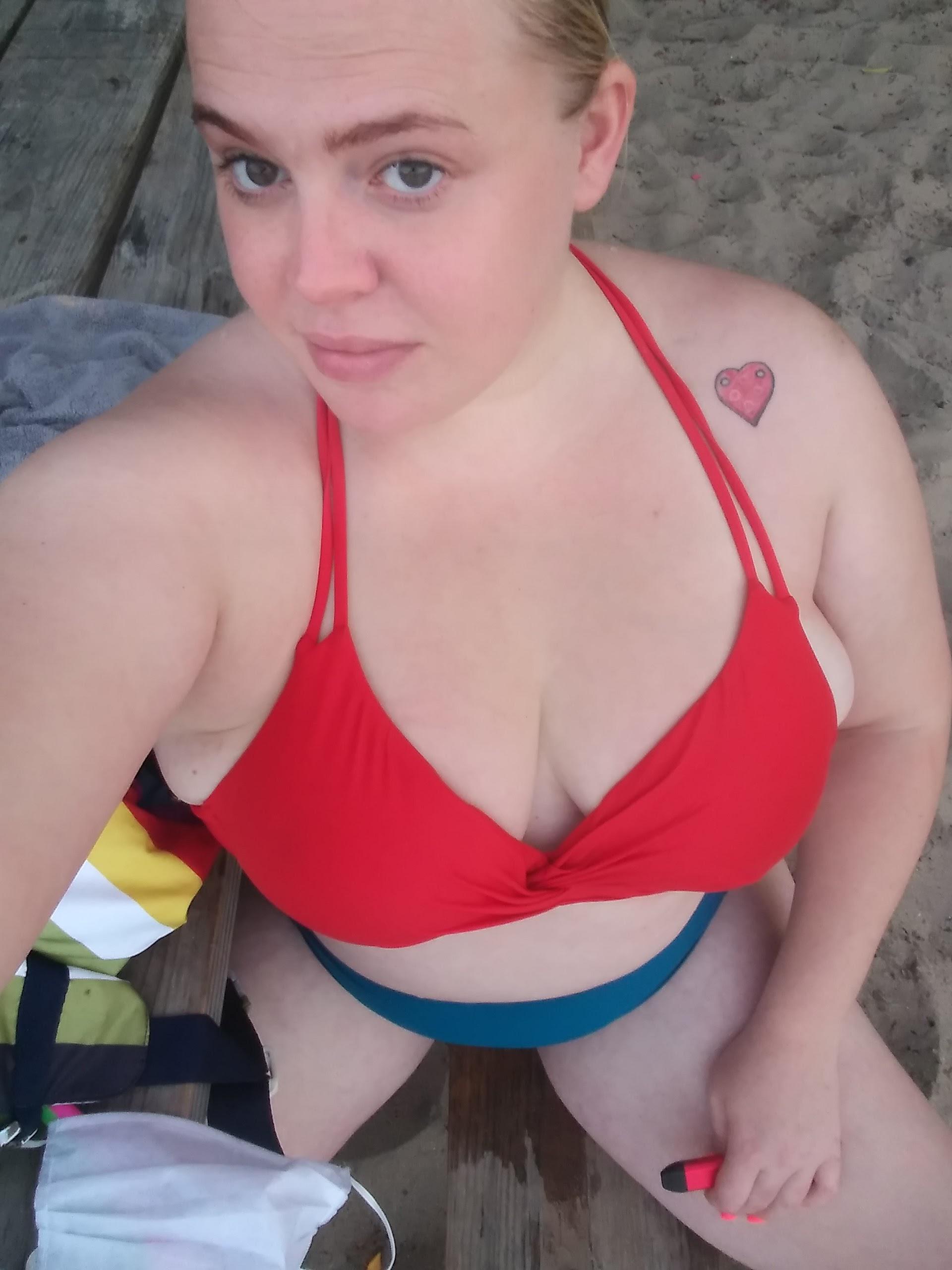 I miss beach days. Can't wait for summer. | Scrolller