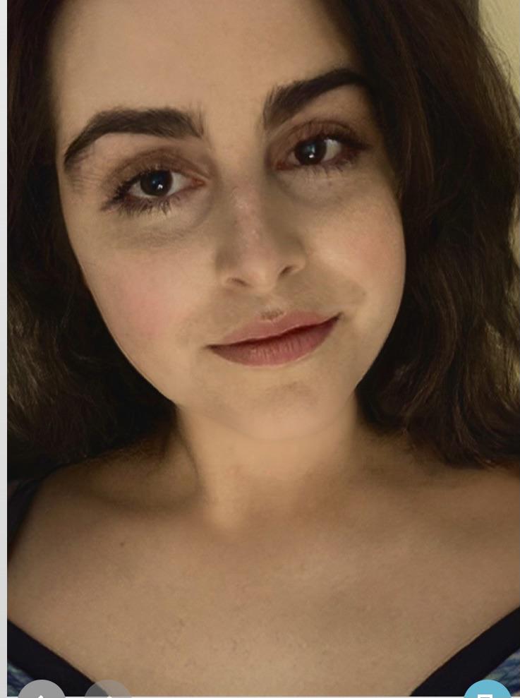 Would you take me on a date? | Scrolller