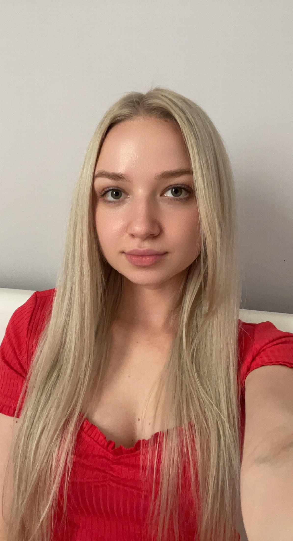 I suck at captions. | Scrolller