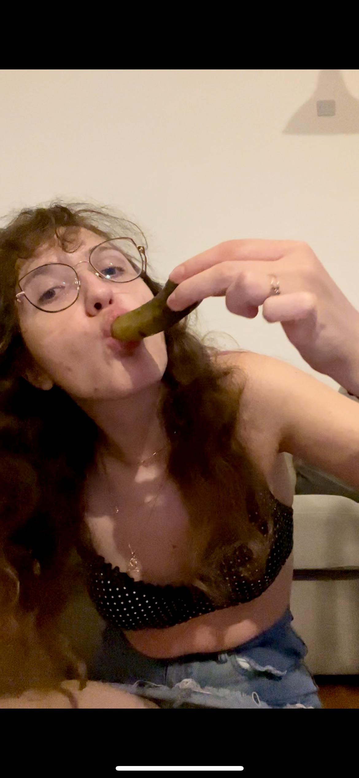 I think it’s time to accept that I might have a slight predilection for phallic looking foods 🙈👅 ...